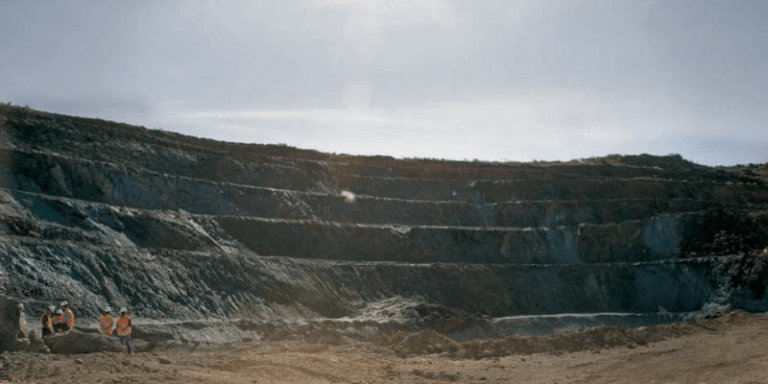 Ferrovia e Mineração de ferro no Brasil:Entenda a dependência entre eles